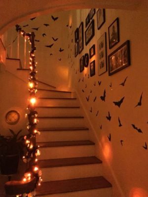 27 DIY Halloween Decorations That Are Cheap and Easy To Make - The ...