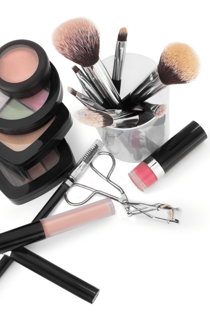 8 Easy Scarecrow Makeup Tutorials That Look Awesome - The Mummy Front