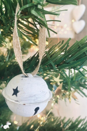 How To Make Rustic DIY Christmas Bells (Simple & Beautiful) - The Mummy ...