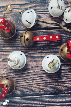 How To Make Rustic DIY Christmas Bells (Simple & Beautiful) - The Mummy ...