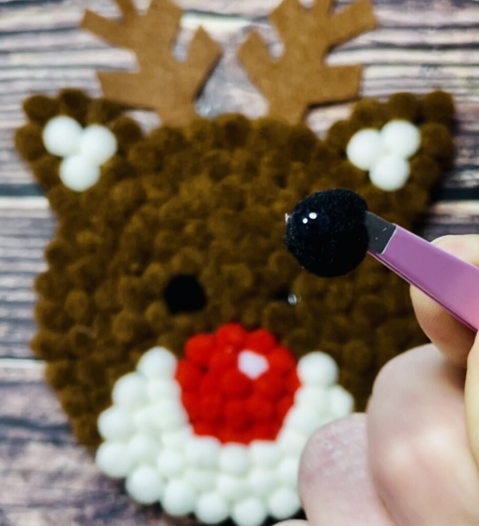 Adorable DIY Rudolph Pom Pom Coaster - The Mummy Front