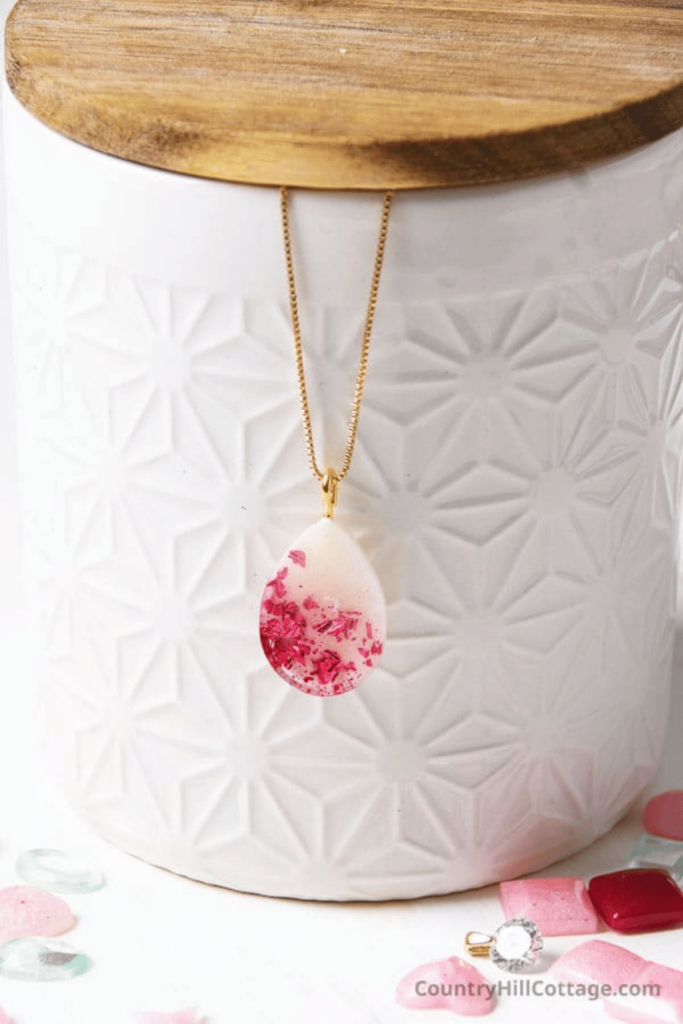 20 Profitable and Easy Crafts to Make and Sell - The Mummy Front