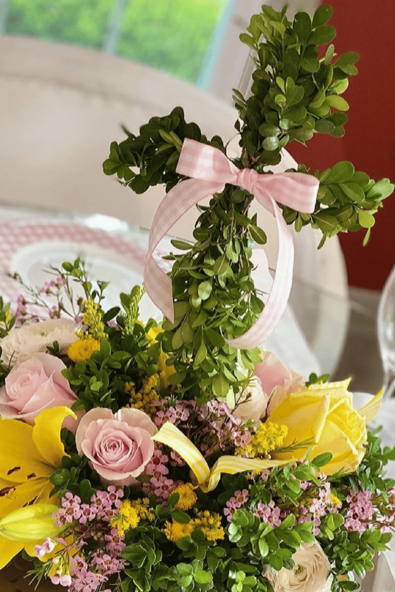 30 DIY Easter Centerpieces That Are Easy to Make - The Mummy Front
