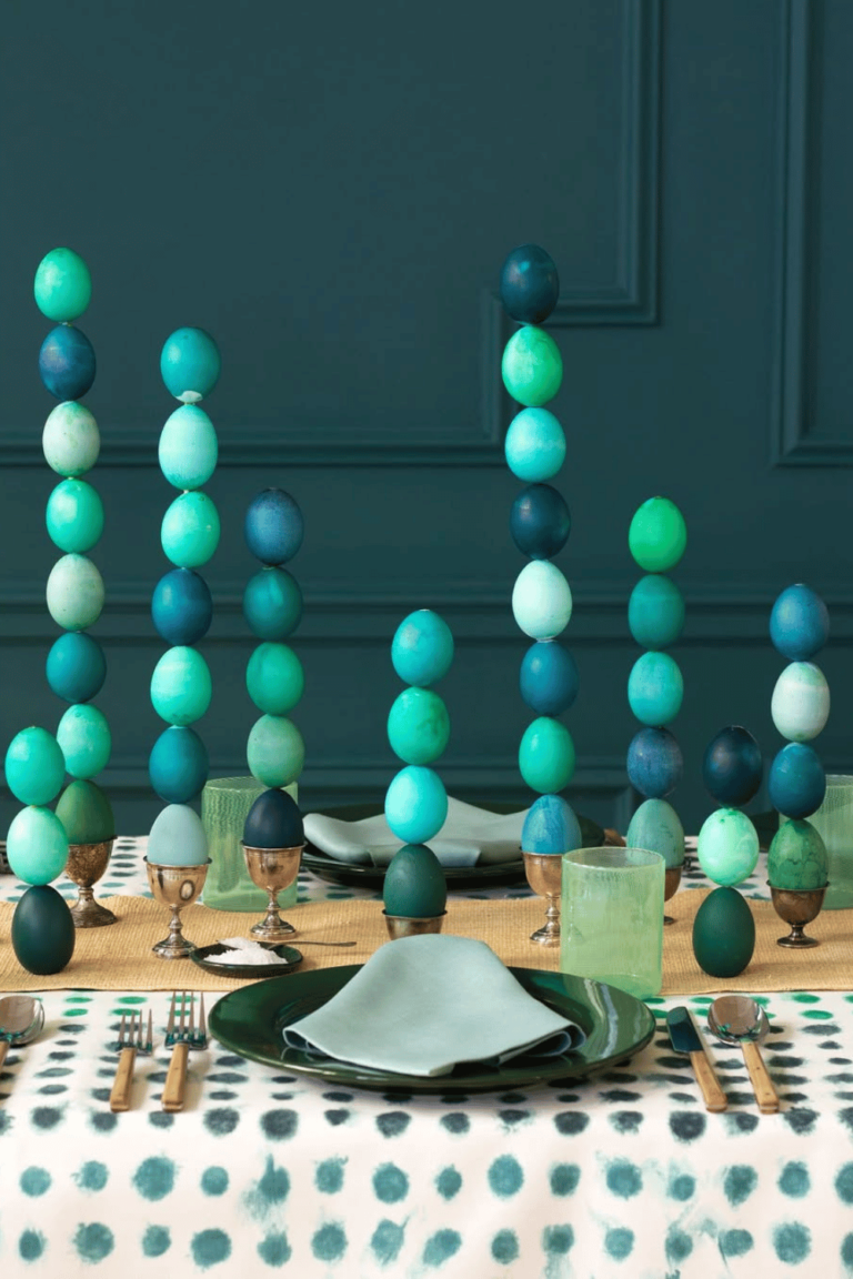 30 DIY Easter Centerpieces That Are Easy to Make - The Mummy Front