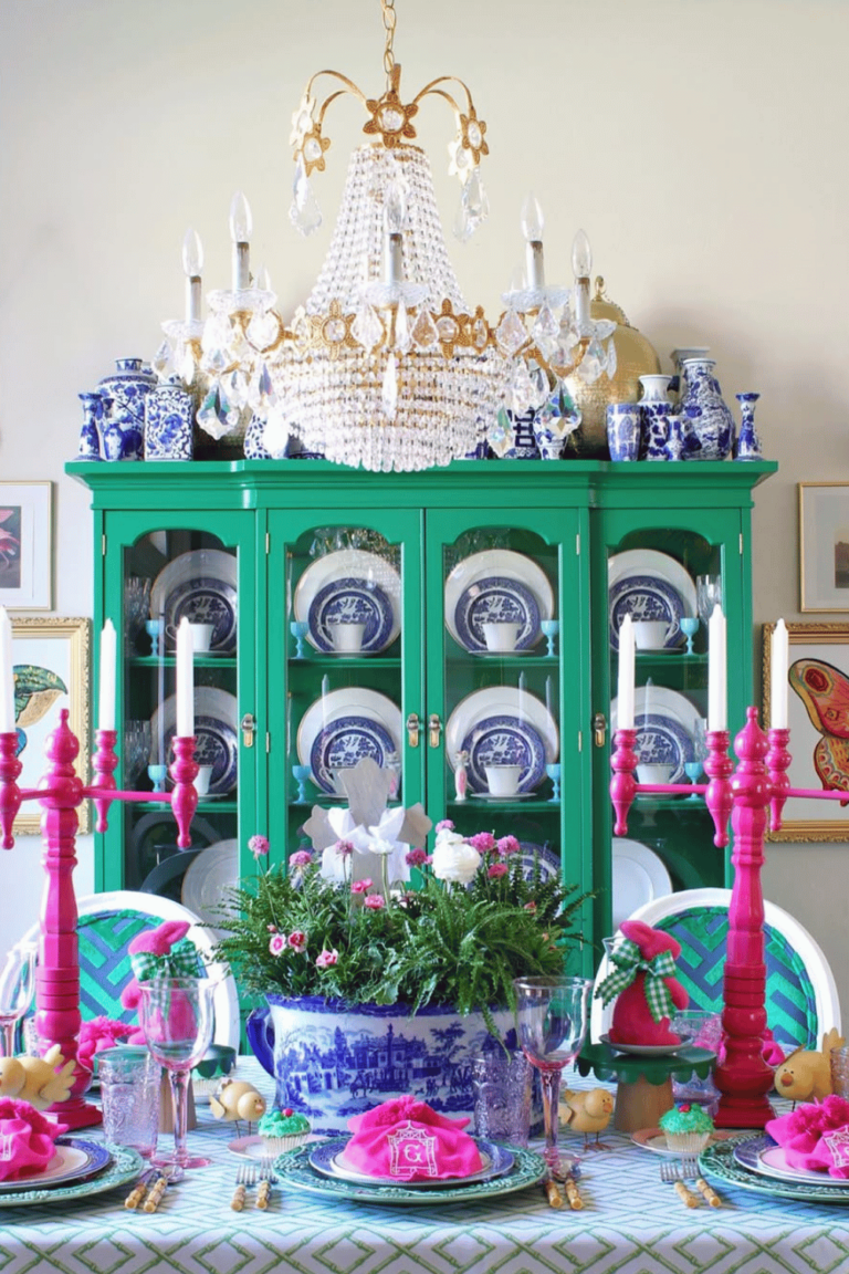 42 Beautiful Easter Table Settings to Recreate! - The Mummy Front