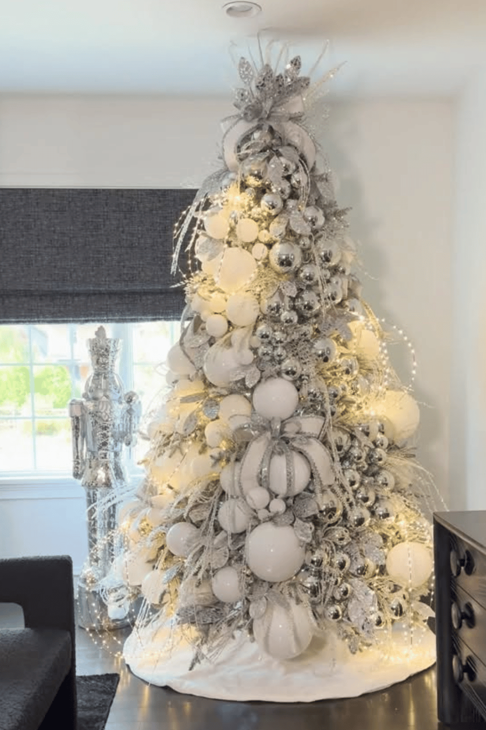 Elegant Winter Decor: 27 White Christmas Tree Ideas - The Mummy Front