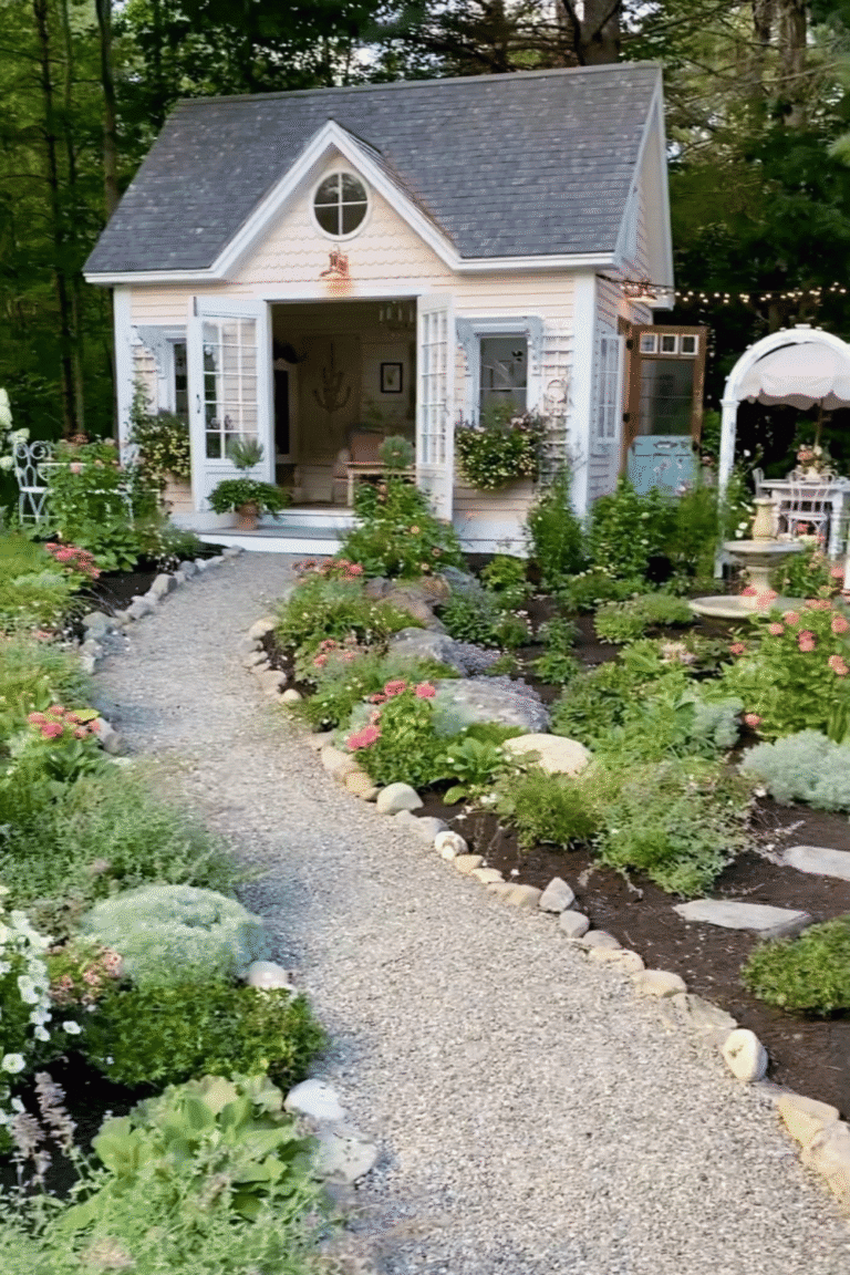 31 Charming Small Cottage Garden Ideas to Recreate - The Mummy Front
