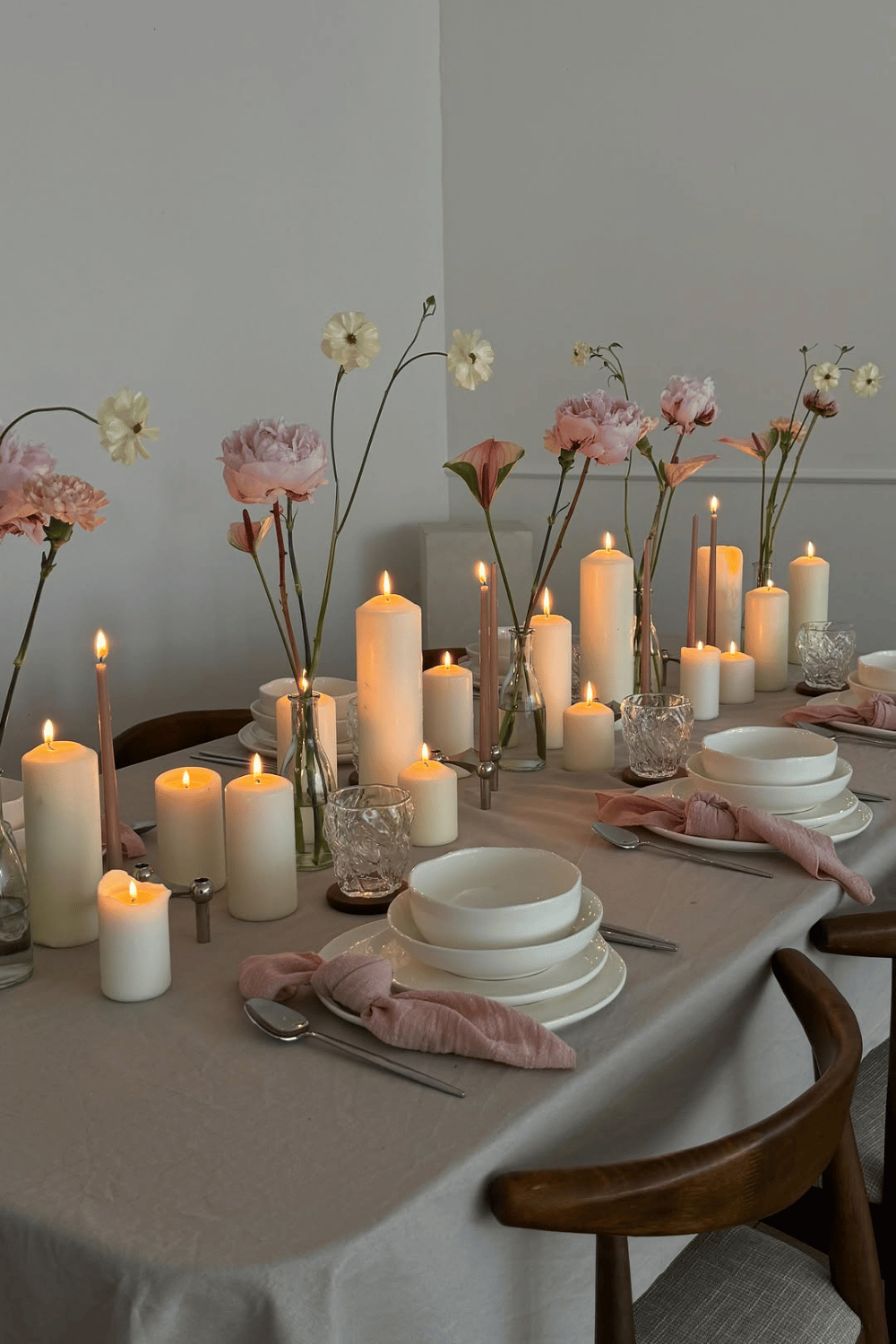 64 Beautiful Table Decoration Ideas for All Occasions - The Mummy Front