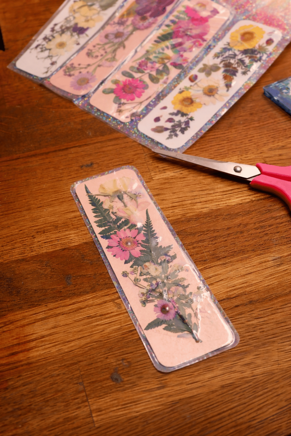 Easy Spring Craft: DIY Pressed Flower Bookmarks - The Mummy Front